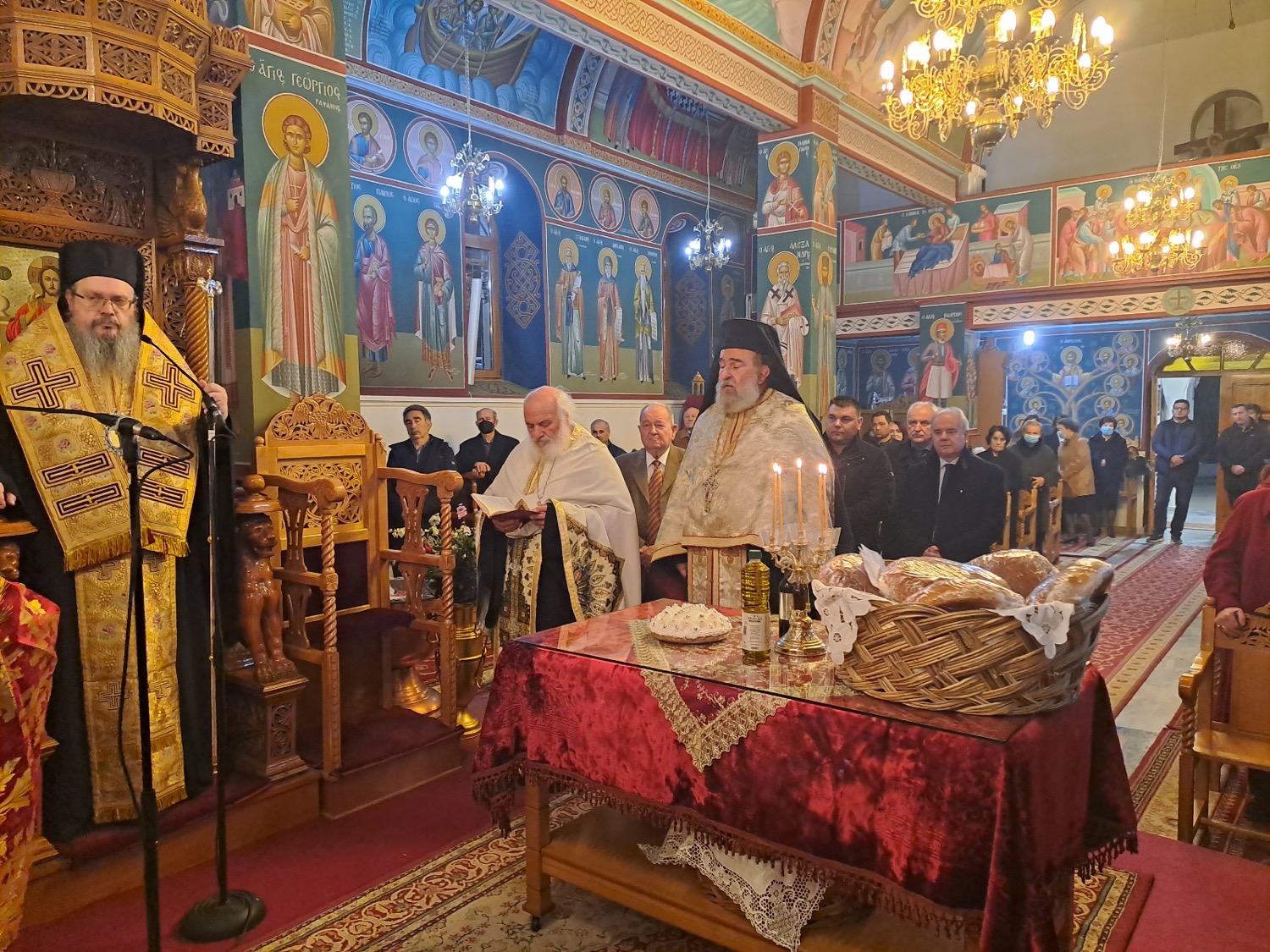 Παρουσία του δημάρχου Τεμπών Γ. Μανώλη ο πανηγυρικός εσπερινός του ...