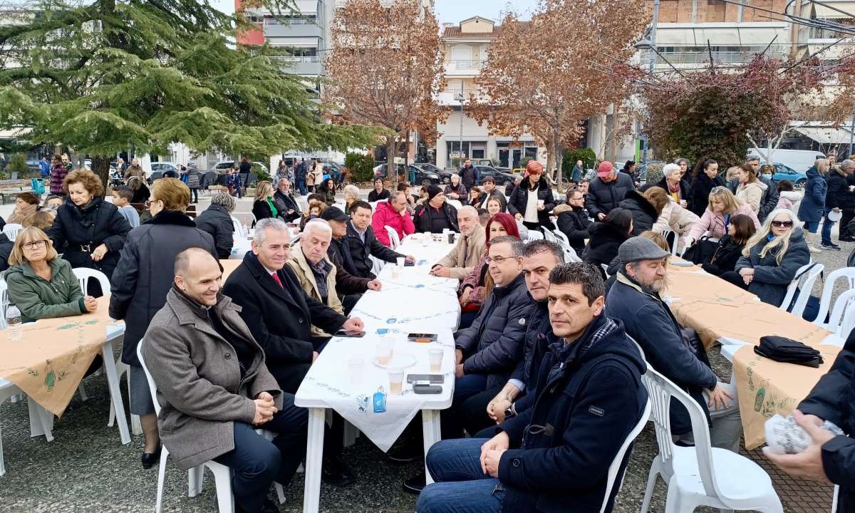 Xαρακόπουλος στη Γουρουνοχαρά της Φιλιππούπολης: Τιμούμε τα έθιμα που ...