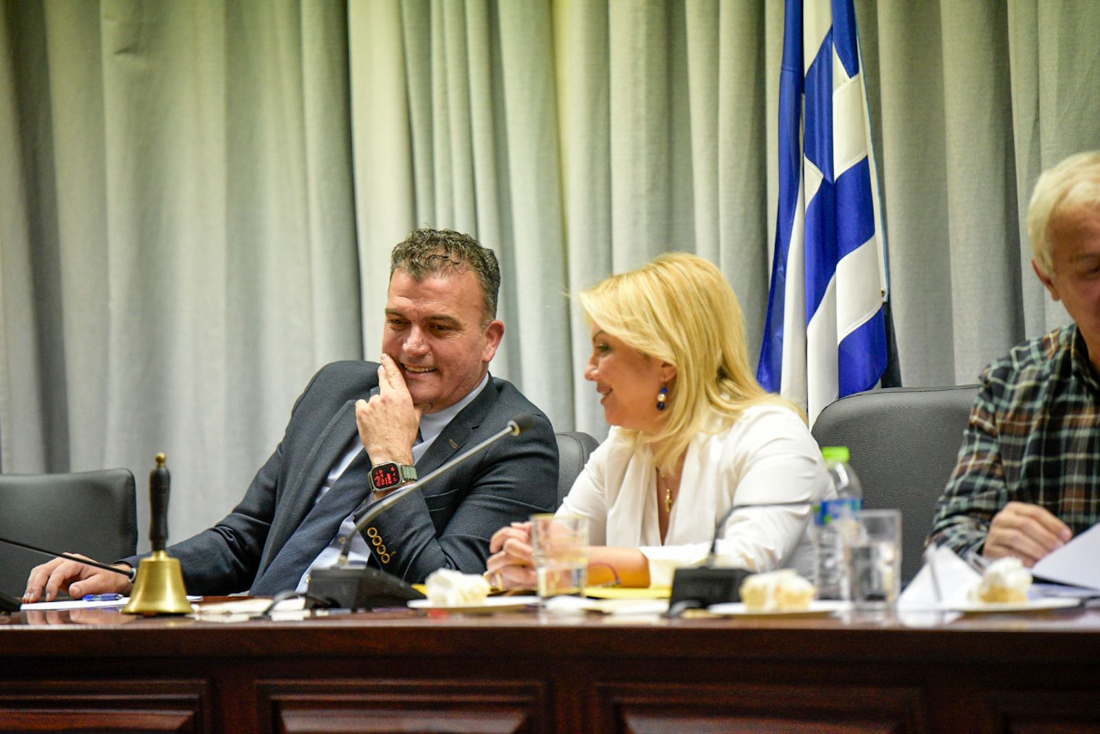 Παραλειπόμενα από την πρώτη συνεδρίαση του νέου Δημοτικού Συμβουλίου ...