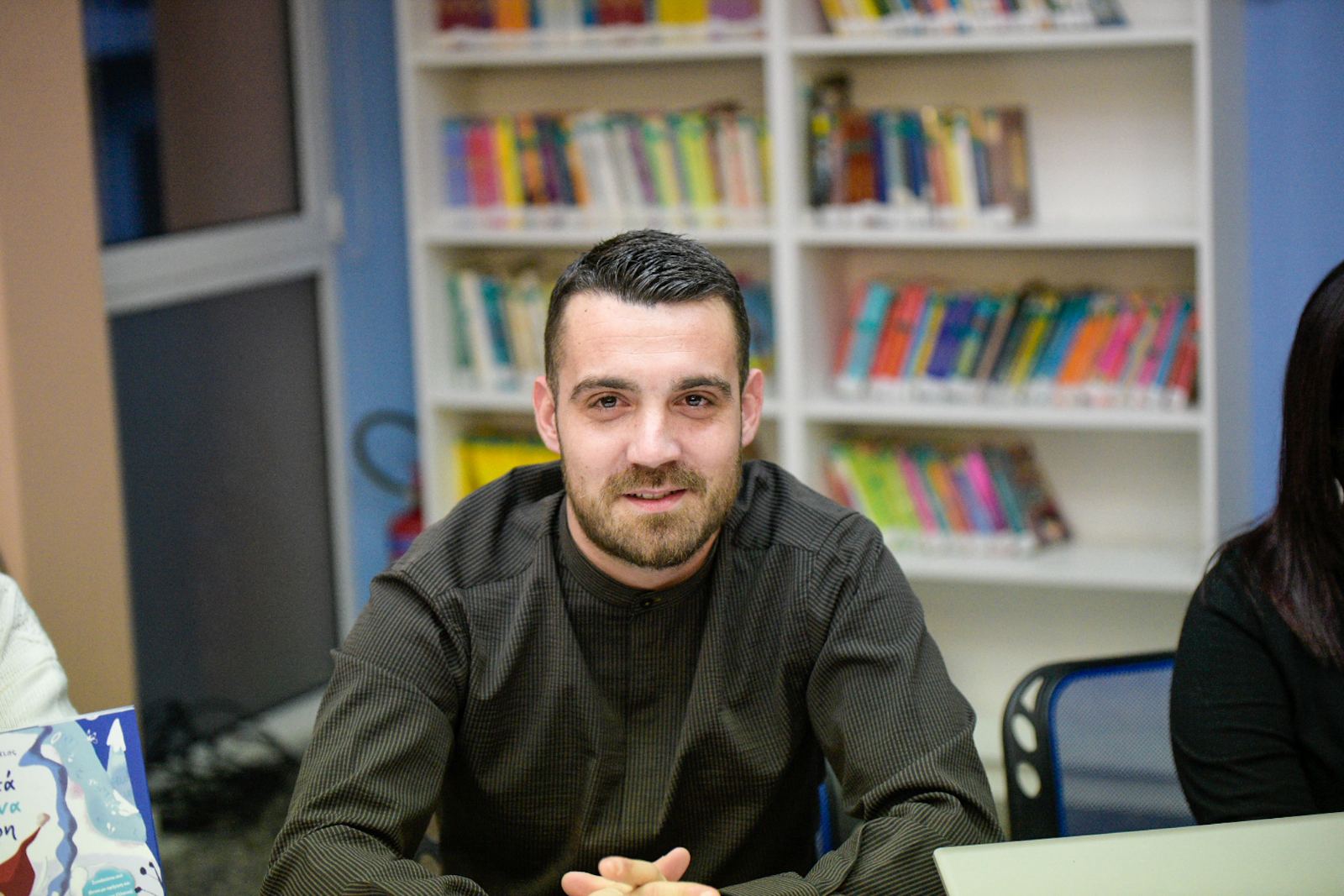 Παρουσιάστηκαν στη Λάρισα δύο παιδικά παραμύθια του Αλέξανδρου Μόκια ...