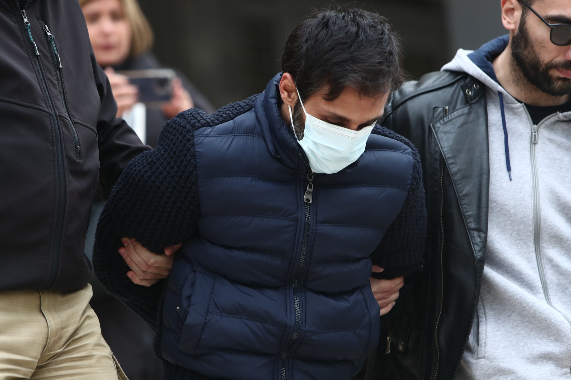 Γυναικοκτονία στη Θεσσαλονίκη: «Να ομολογήσει, όλα τα στοιχεία οδηγούν ...