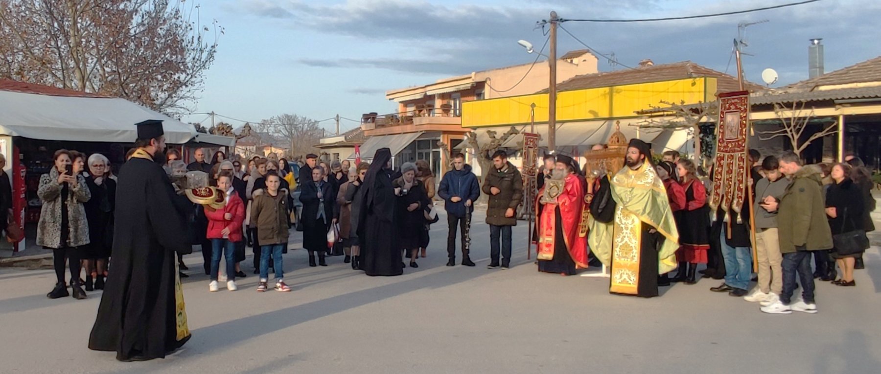 Θρησκευτικές εκδηλώσεις για την γιορτή του Αγίου Αθανασίου σε εκκλησίες ...