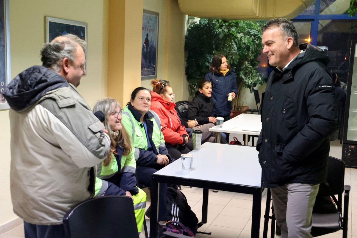 Αιφνιδιαστική επίσκεψη του Δημάρχου Λαρισαίων, Θανάση Μαμάκου στο ...