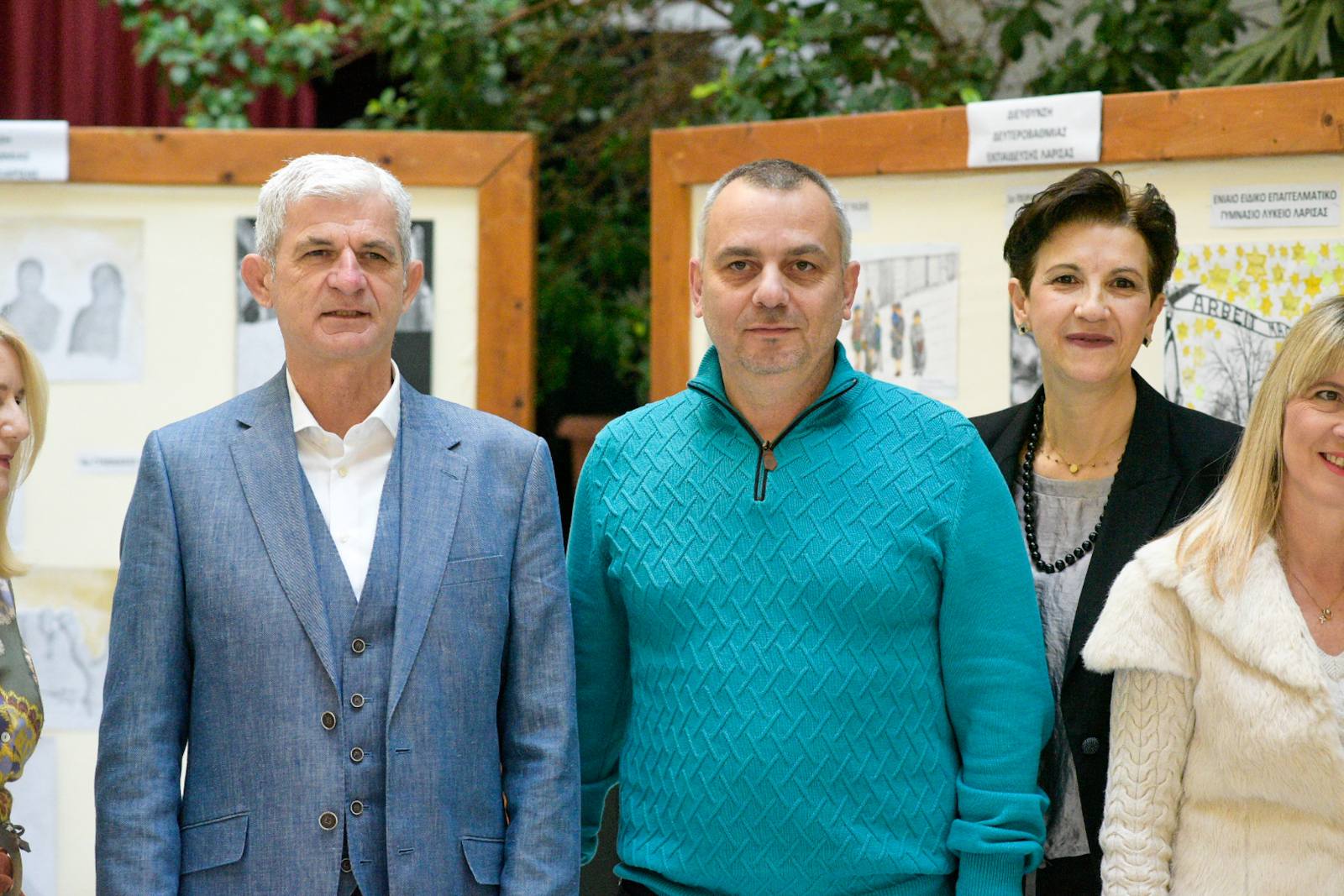 "Ποτέ ξανά" το ηχηρό μήνυμα των μαθητών της Λάρισας για το Εβραϊκό ...