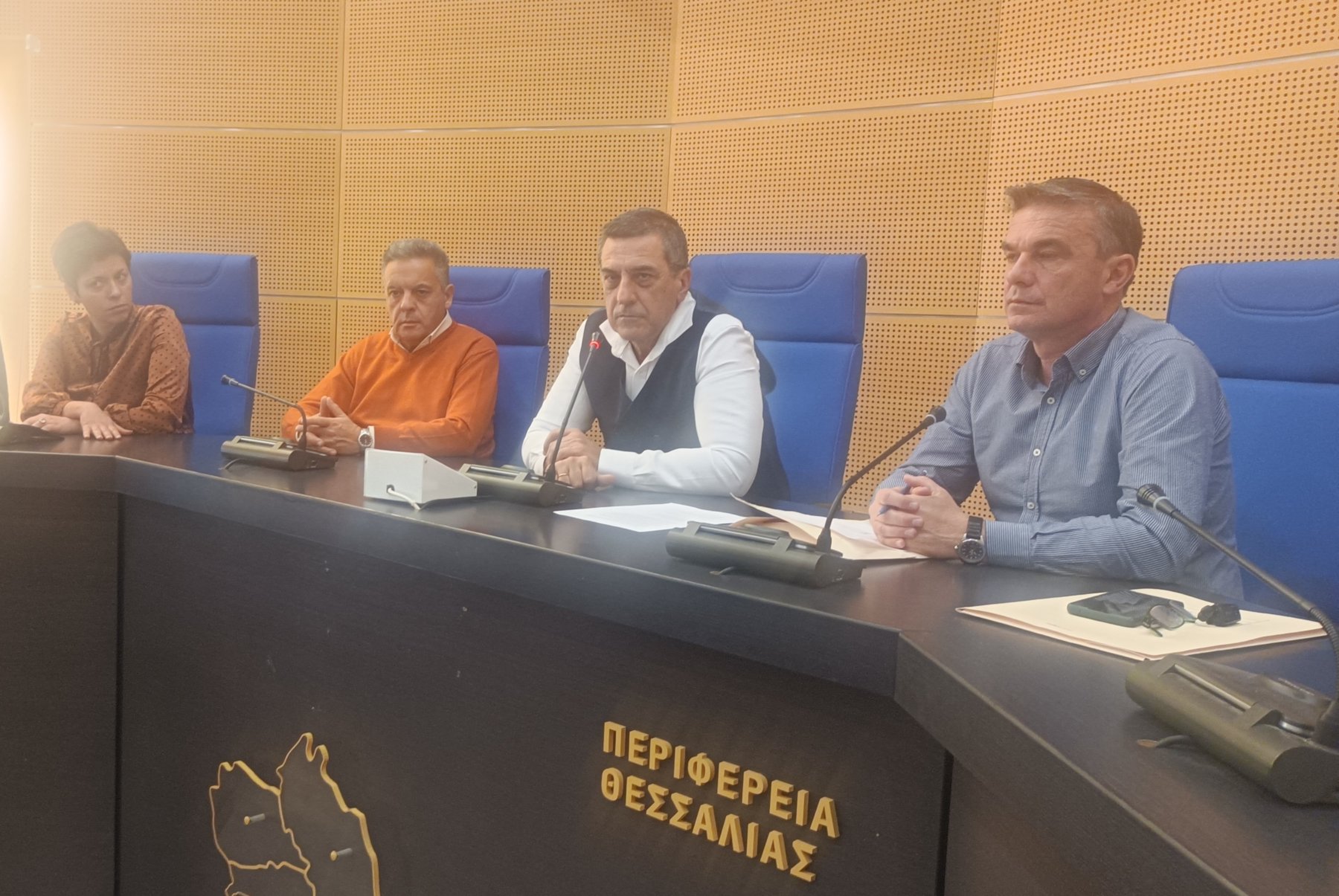 Με αγρότες των παρακάρλιων περιοχών ο Δ. Κουρέτας - ONLARISSA.GR Νέα ...
