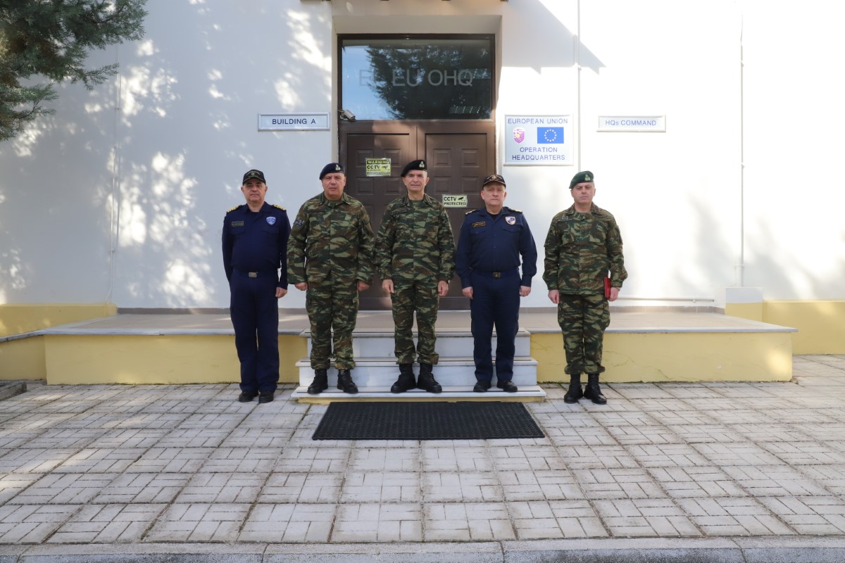 Λάρισα: Στην Έδρα της 1ης Στρατιάς ο Αρχηγός του Γενικού Επιτελείου ...