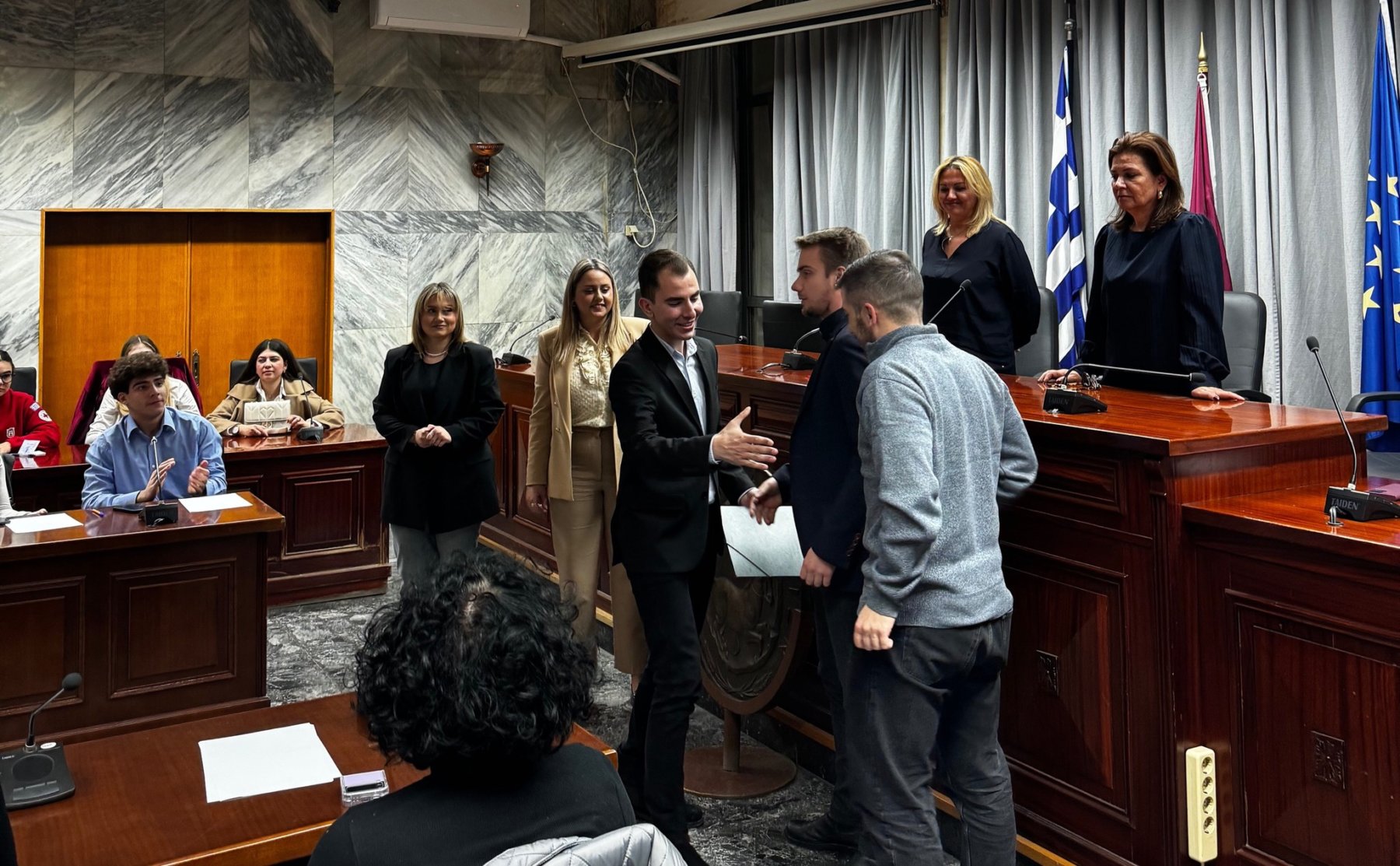 Λάρισα: Εκλέχθηκε το νέο προεδρείο του Δημοτικού Συμβουλίου Νεολαίας ...