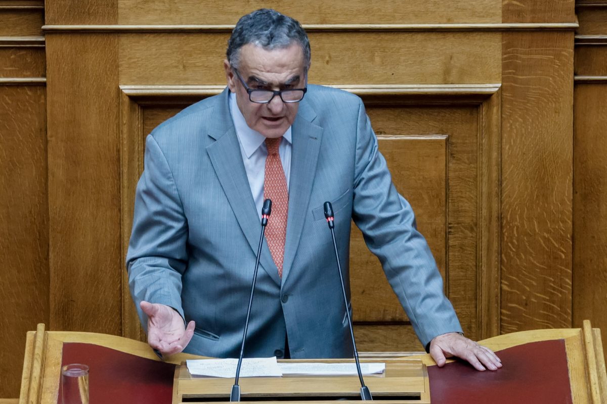 Καταψηφίζει το ν/σ για τα ομόφυλα ο βουλευτής της ΝΔ Χαράλαμπος ...