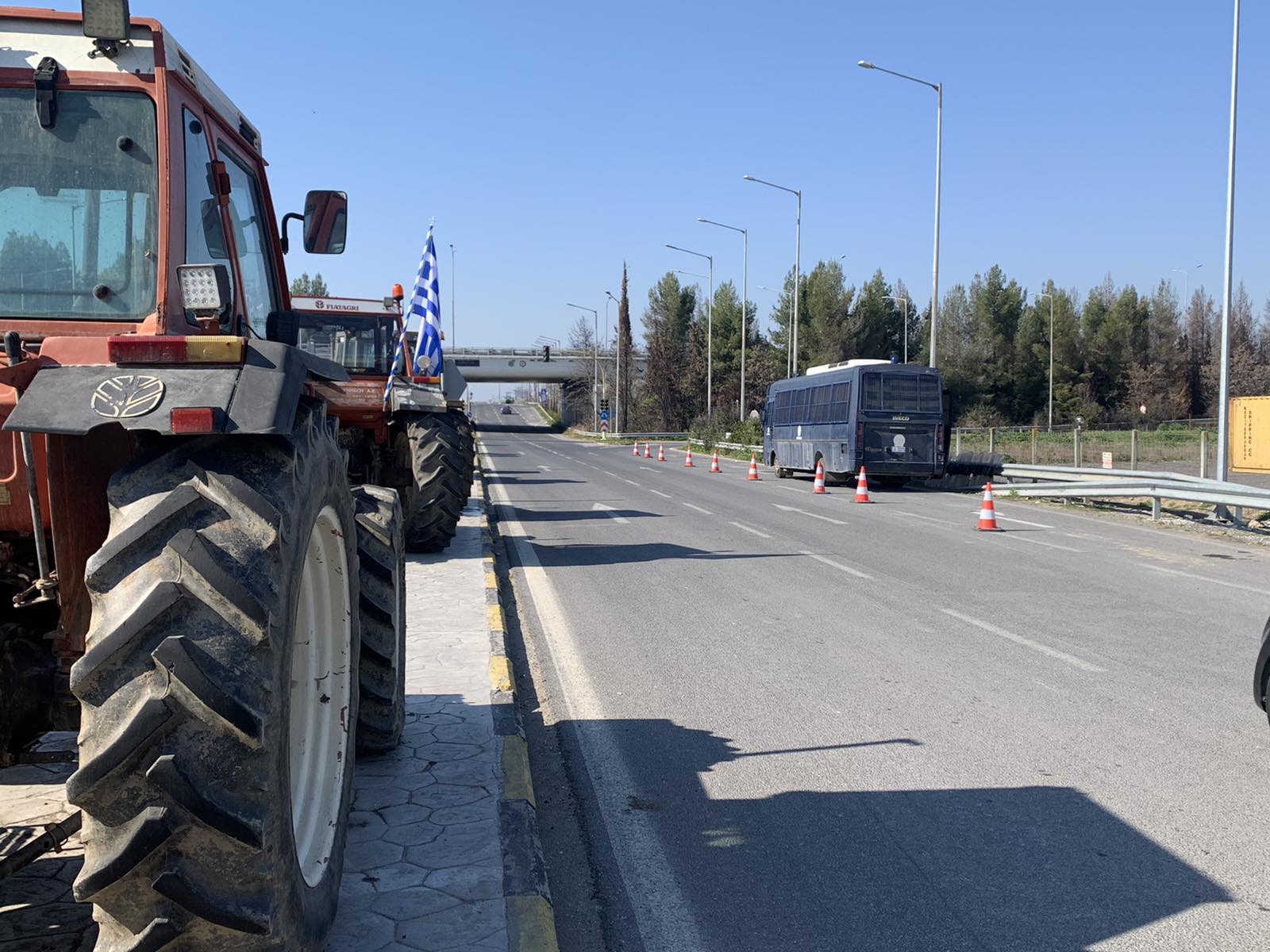 Αύριο ξεκινούν οι Λαρισαίοι αγρότες για την κάθοδο στην Αθήνα – Η ...