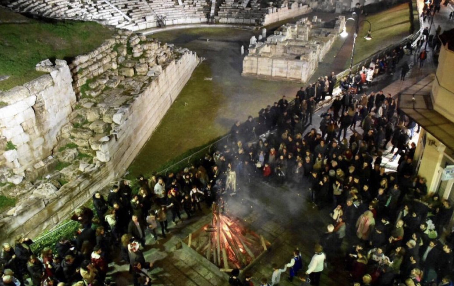 Αναβιώνουν οι «Φωτιές» μέσα στην πόλη της Λάρισας - Έρχονται ...