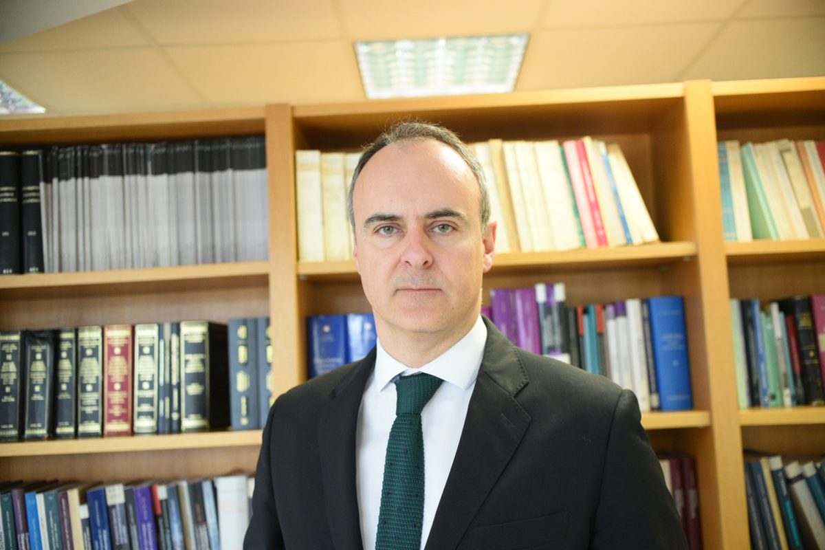 Σε εξέλιξη η συνέλευση των Λαρισαίων δικηγόρων - Αποχή στις 28 ...