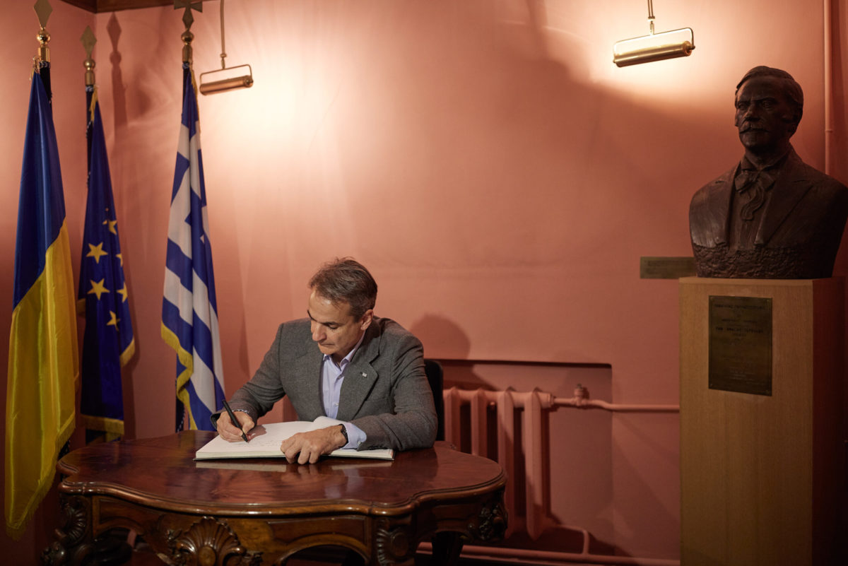 Πώς αποτιμά το Μαξίμου την επίσκεψη Μητσοτάκη στην Οδησσό – Εντυπωσιακή ...