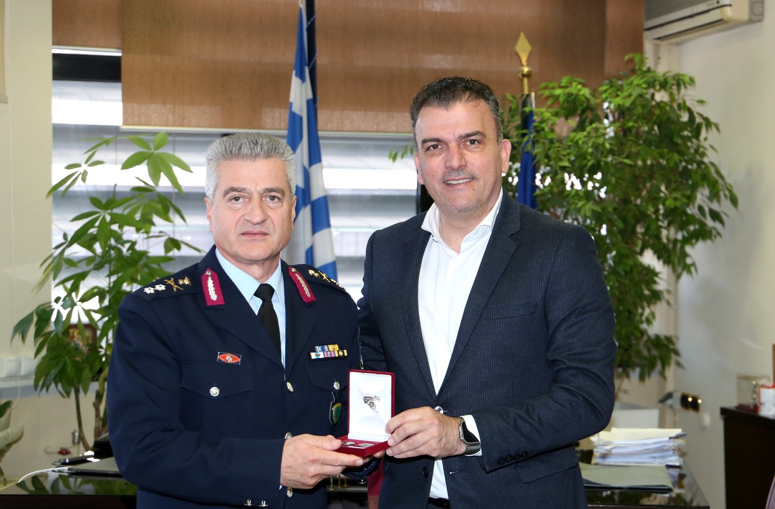 Με τον «Θεσσαλάρχη» της Ελληνικής Αστυνομίας και τον Αστυνομικό ...