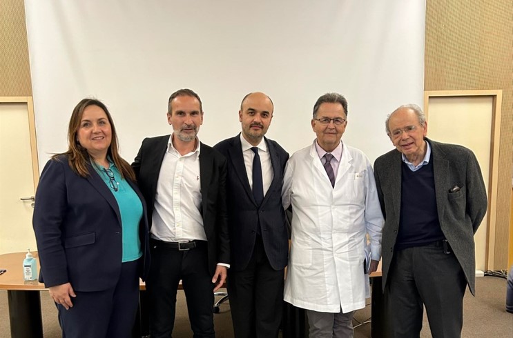 ΙΑΣΩ Θεσσαλίας: Εκπαιδευτική ομιλία για τις εγχύσεις στα ορθοπαιδικά ...