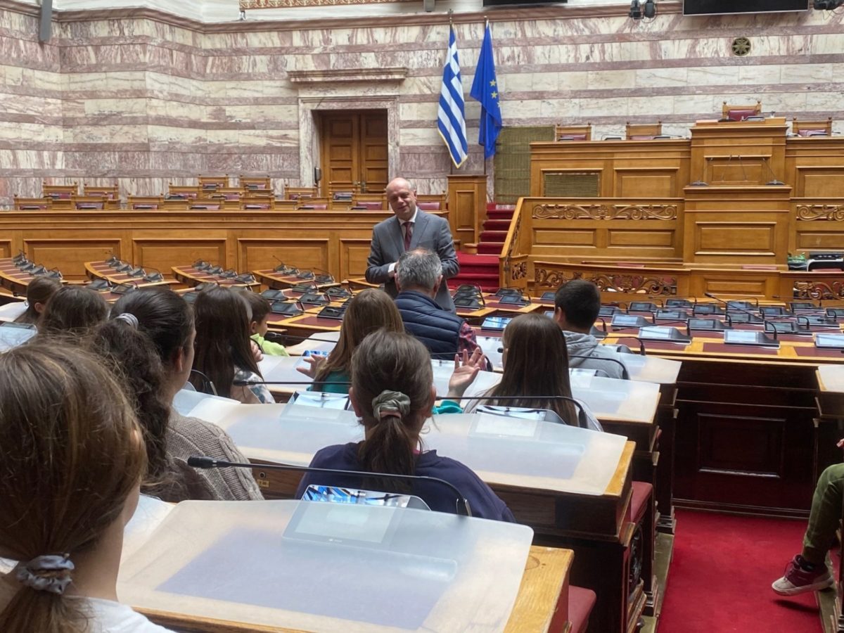 Καπετάνος - Επίσκεψη του 5ου Δημοτικού Σχολείου Τυρνάβου και του 3ου ...