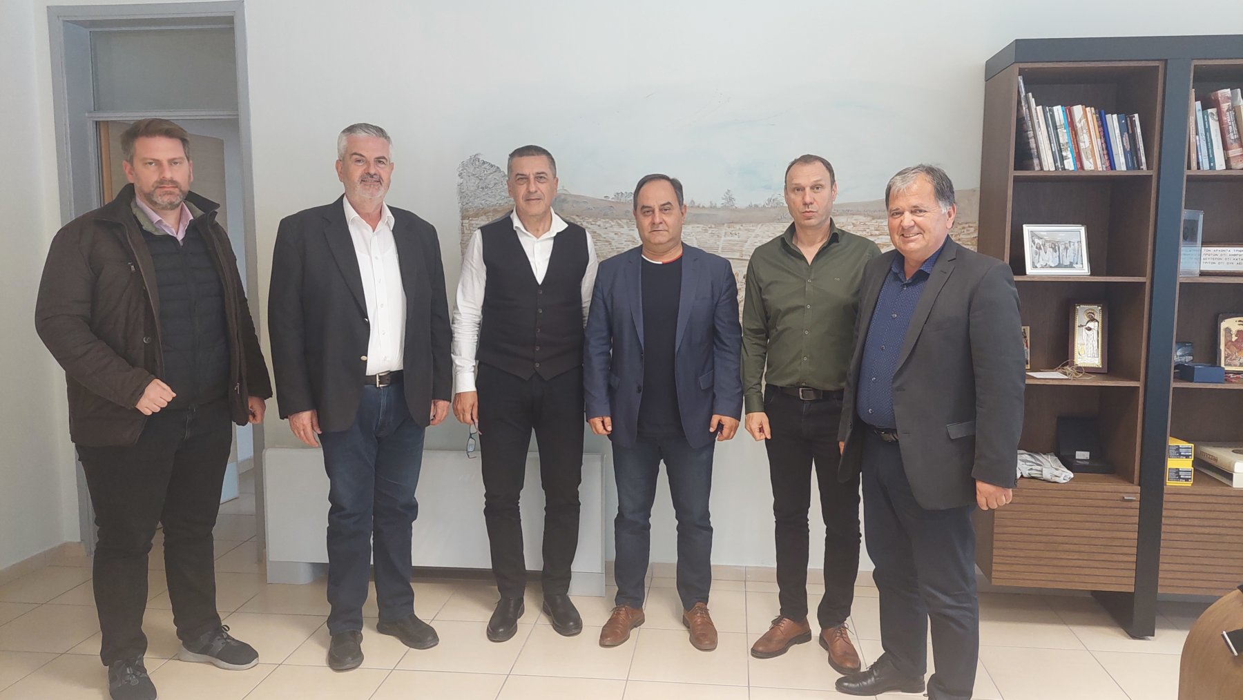 Συνάντηση του Δημήτρη Κουρέτα με τους δημάρχους του νομού Καρδίτσας ...