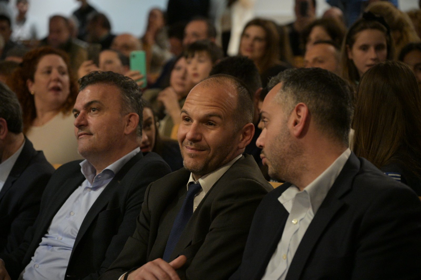 Βραβεύσεις και χαμογέλα στη Δημοτική Πινακοθήκη Λάρισας - Τιμήθηκαν οι ...
