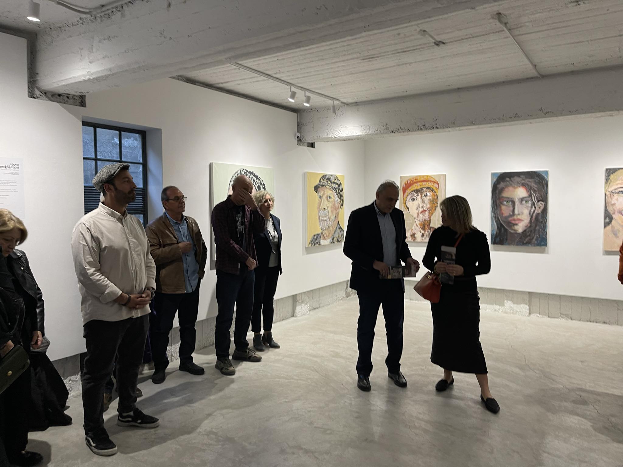 Η έκθεση «Τέχνη και Απεξάρτηση» εγκαινιάστηκε στη Λάρισα (φωτό ...