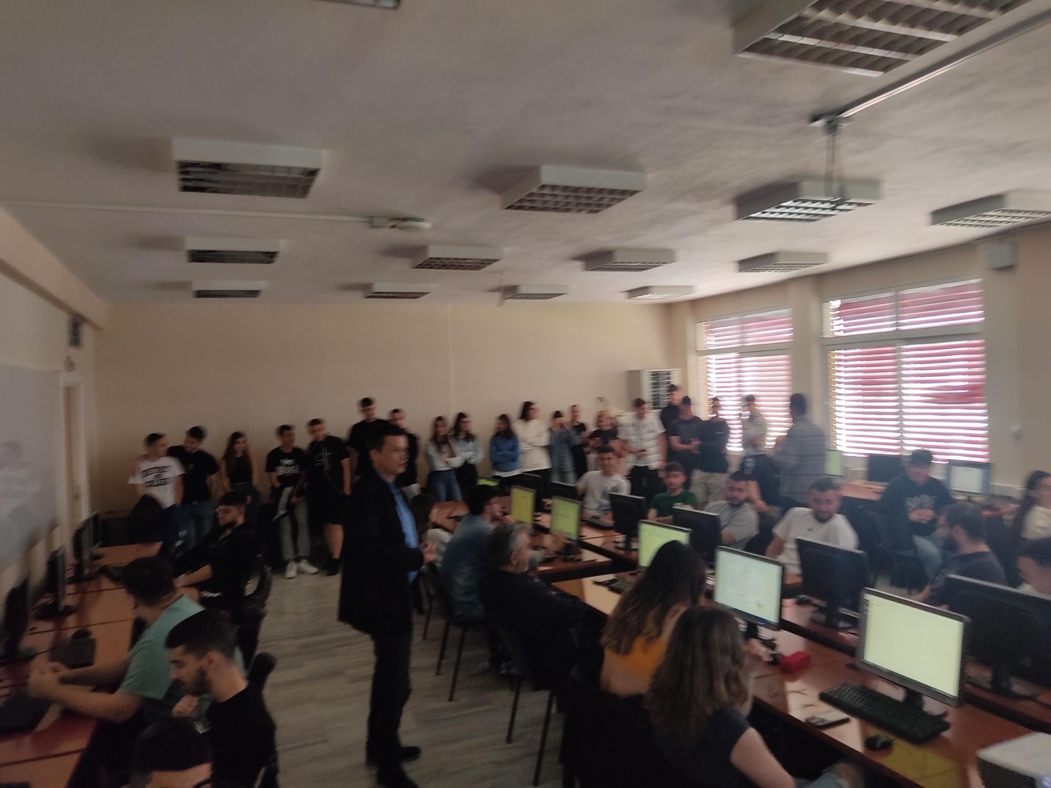 Επίσκεψη του 14ου ΓΕΛ Λάρισας στο τμήμα Ψηφιακών Συστημάτων του ...