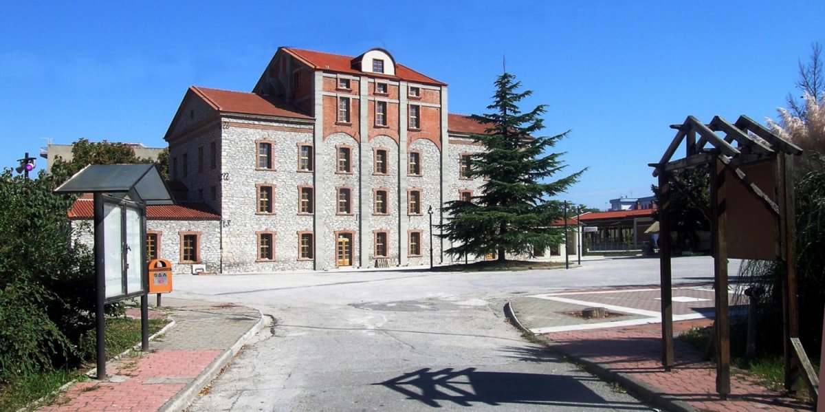 Παρουσιάζεται το βιβλίο της Λαρισαίας Θωμαής Σίσκου στον Μύλο του Παππά ...