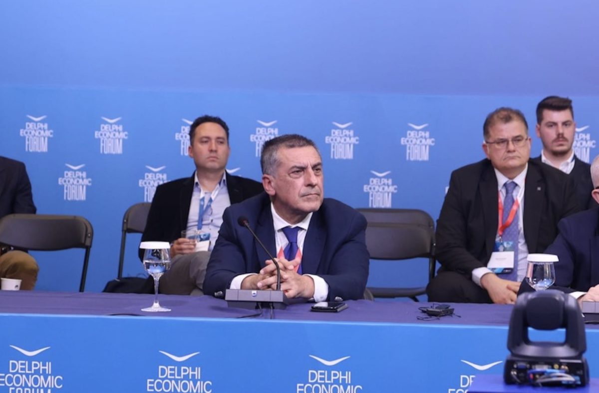 Ο Κουρέτας στο Οικονομικό Φόρουμ των Δελφών για το παράδειγμα της Νέας ...