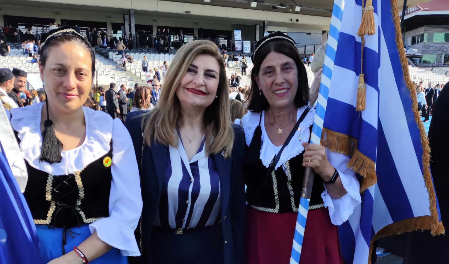 Λιακούλη: «Μπορεί οι Έλληνες να φεύγουν από την Ελλάδα, αλλά η Ελλάδα ...