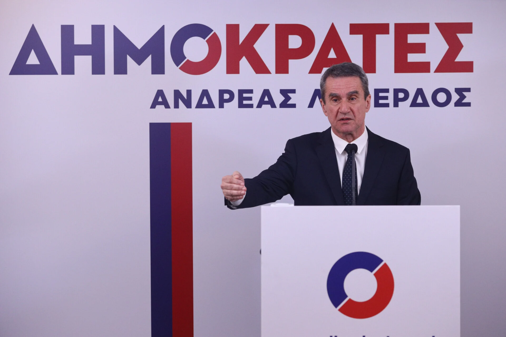 Θεσσαλονίκη: Ο Ανδρέας Λοβέρδος συνομίλησε με πολίτες στα εγκαίνια των ...