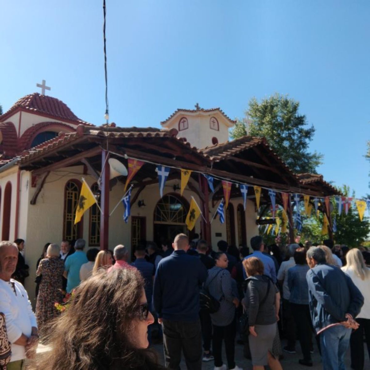 Λάρισα: Πλήθος πιστών προσκύνησε σήμερα στο παρεκκλήσι Νεοφανών ...