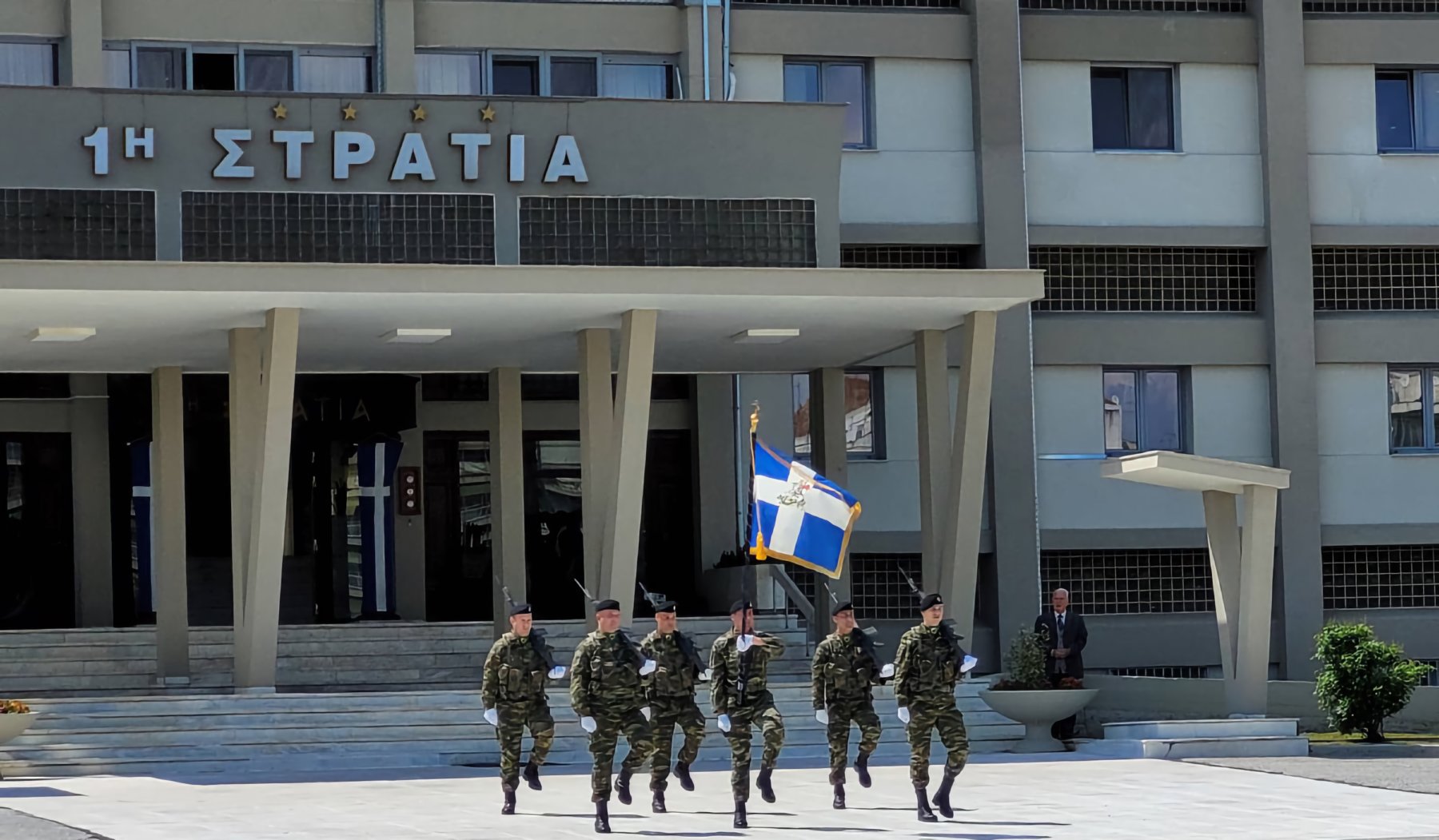 Κόκκαλης για 1η Στρατιά: Δουλεύουν «ψιλό γαζί» την κοινωνία – Τι λέει ...