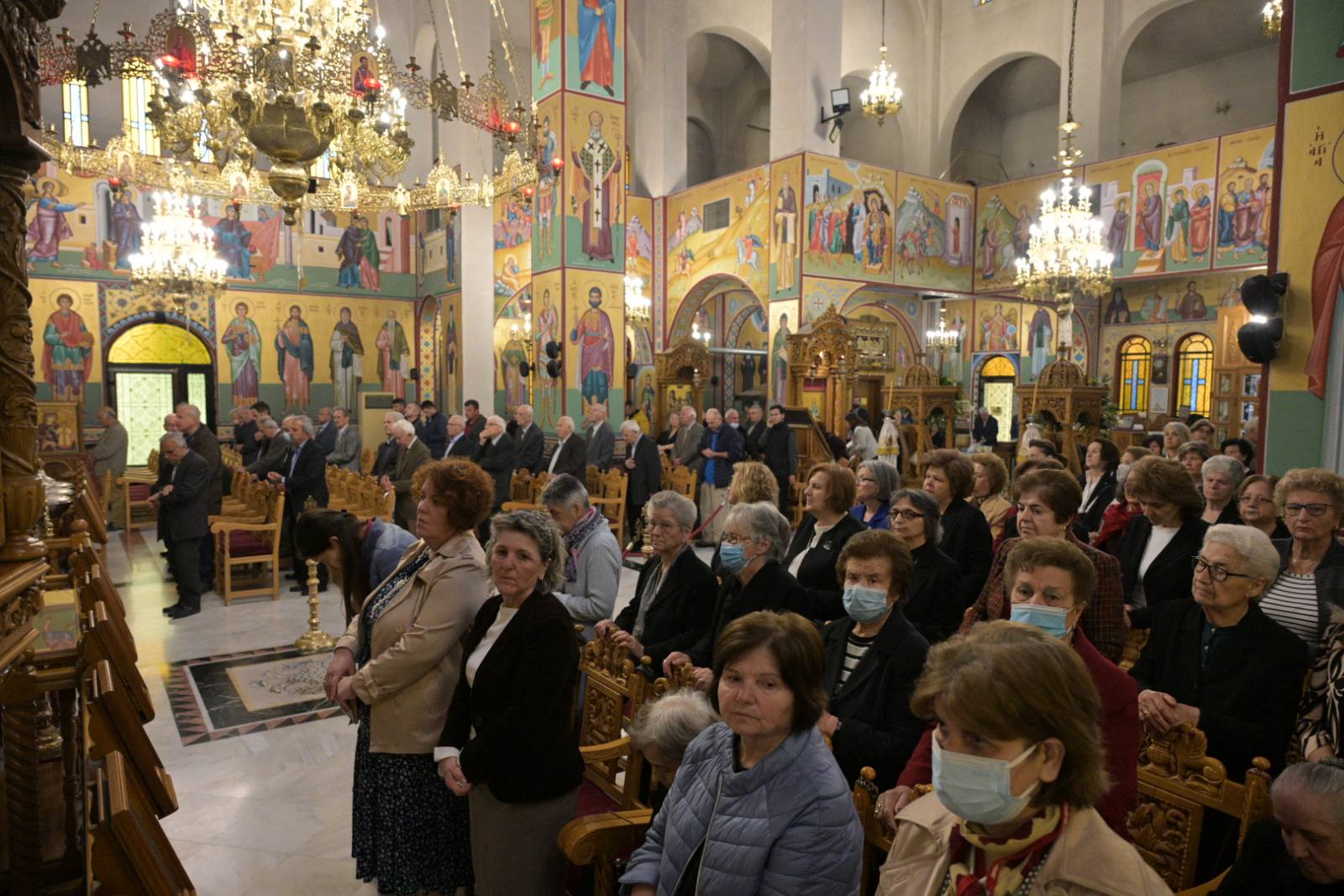 Πανηγυρίζει η Ενορία της Ζωοδόχου Πηγής στη Λάρισα - Πλήθος πιστών στον ...