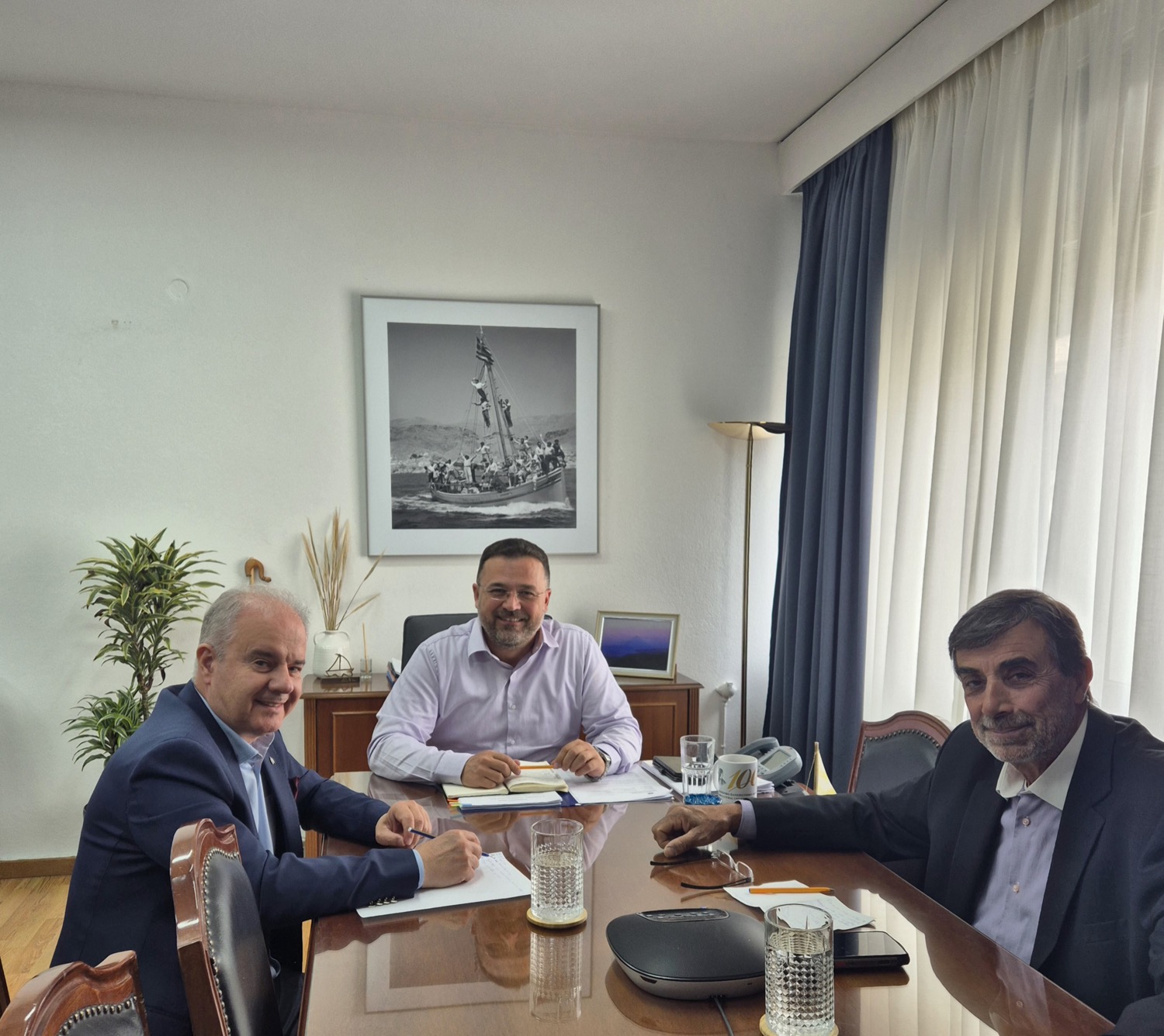 Με τον γενικό γραμματέα του Υπουργείου Αγροτικής Ανάπτυξης και Τροφίμων ...