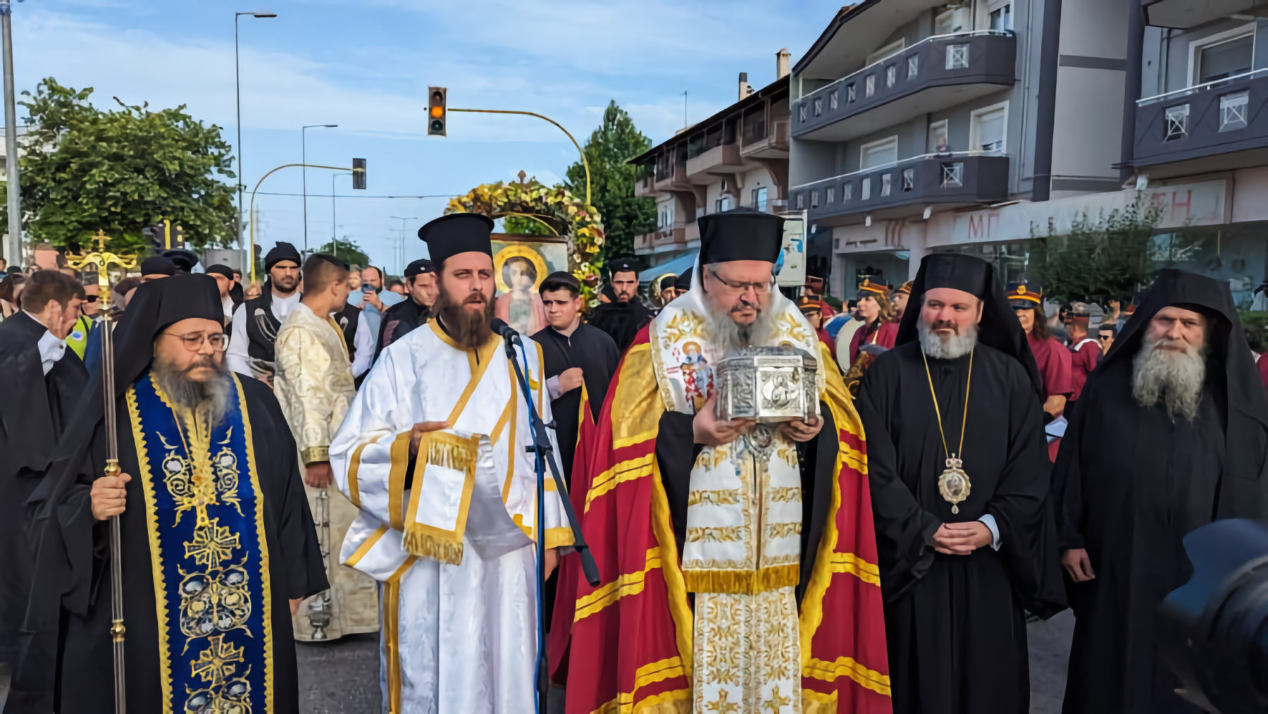 Η Γιάννουλη υποδέχθηκε την τίμια κάρα του Αγίου Παντελεήμονα (φωτό ...