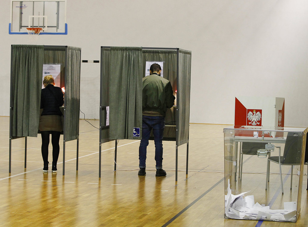 Ευρωεκλογές 2024: Ιρλανδοί και Τσέχοι σήμερα στις κάλπες – Άνοδος χθες ...
