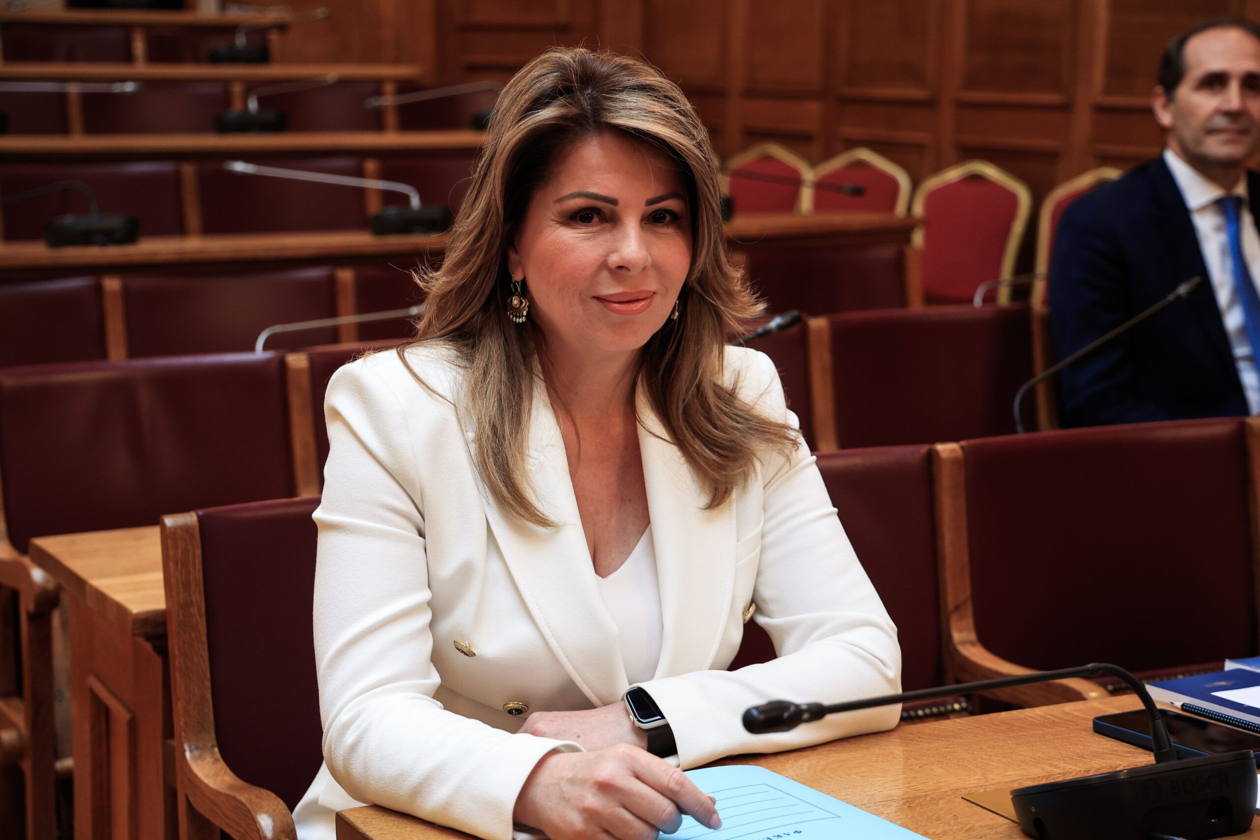 Ανέλαβε καθήκοντα η νέα υφυπουργός Κοινωνικής Συνοχής και Οικογένειας ...