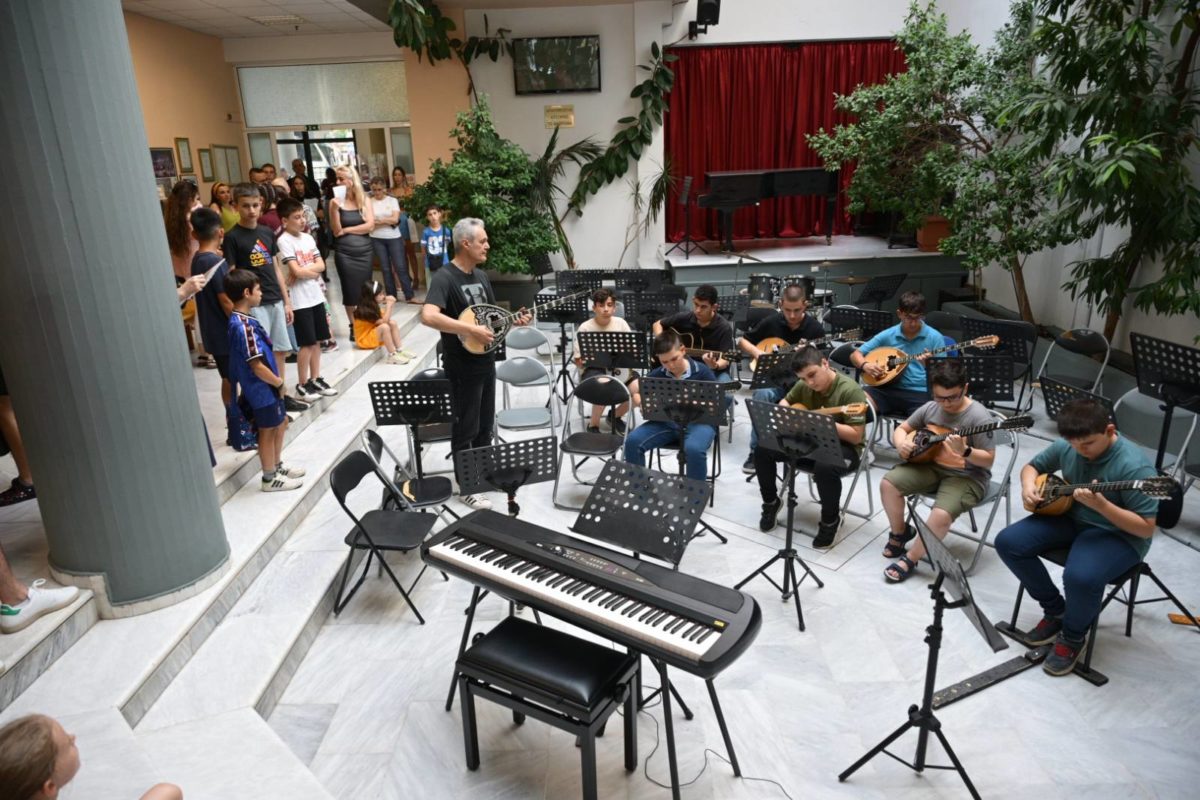 Γιόρτασαν την παγκόσμια ημέρα μουσικής στο Δημοτικό Ωδείο Λάρισας (φωτό ...