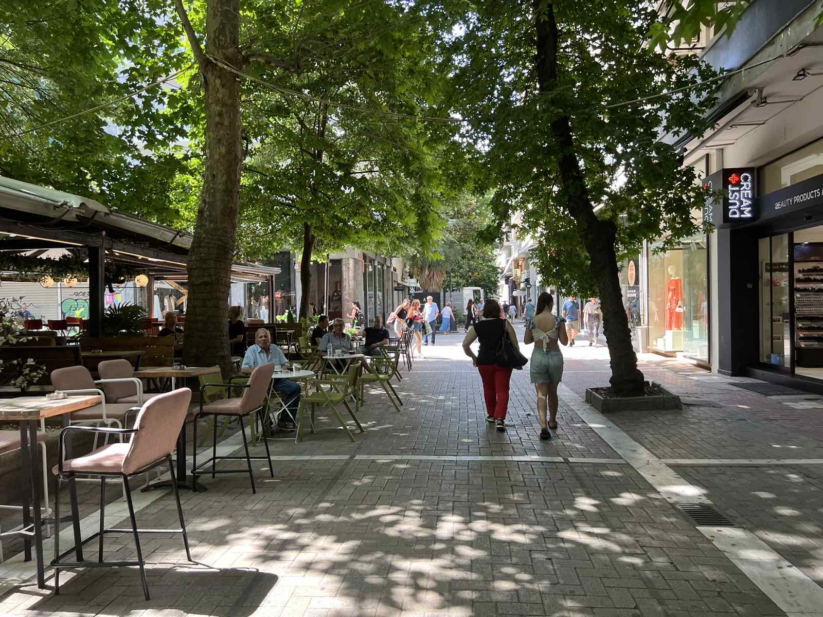 Τρεις και ο... κούκος από σήμερα στη Λάρισα (φωτο) - ONLARISSA.GR Νέα ...