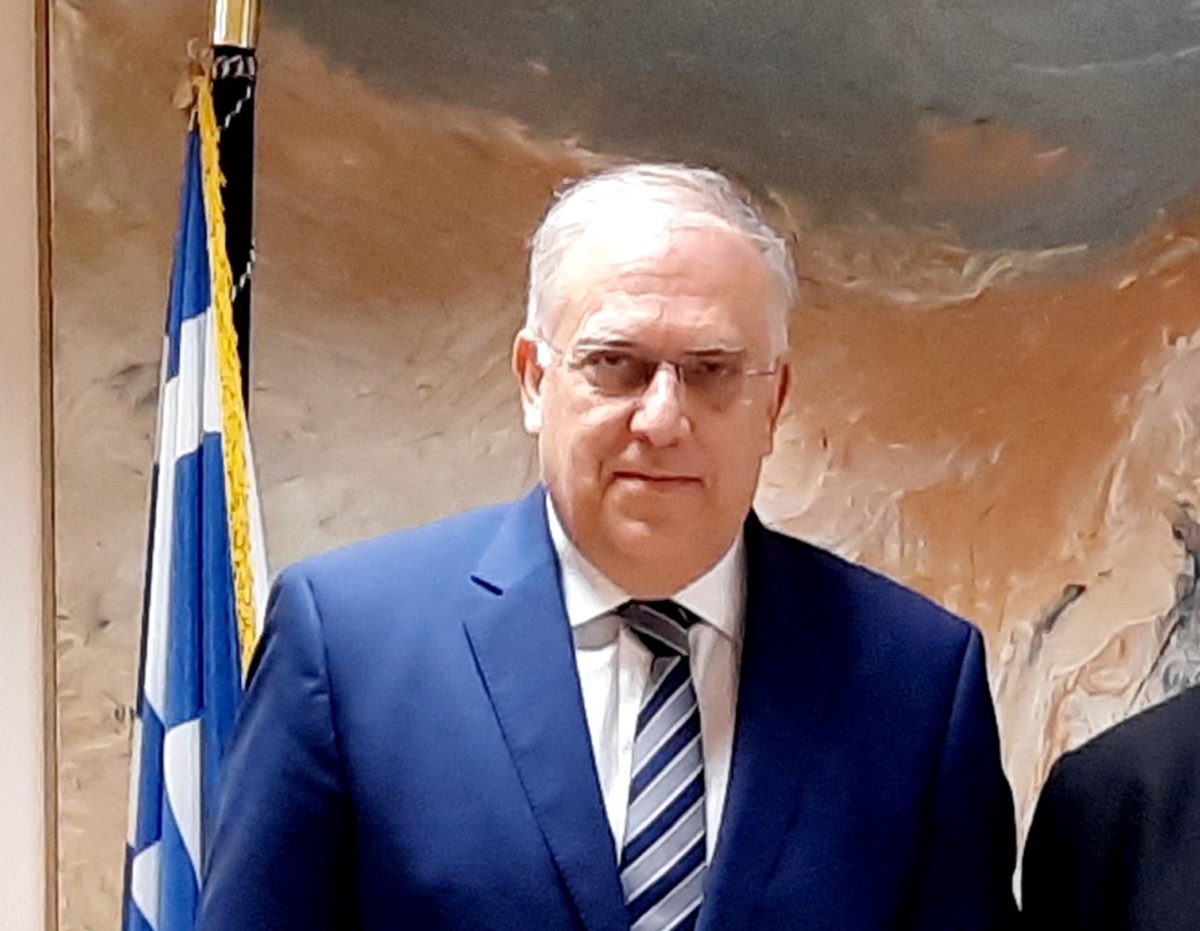 Θεοδωρικάκος για «μαϊμού» προσφορές: Τριπλασιάζεται το ανώτερο πρόστιμο ...