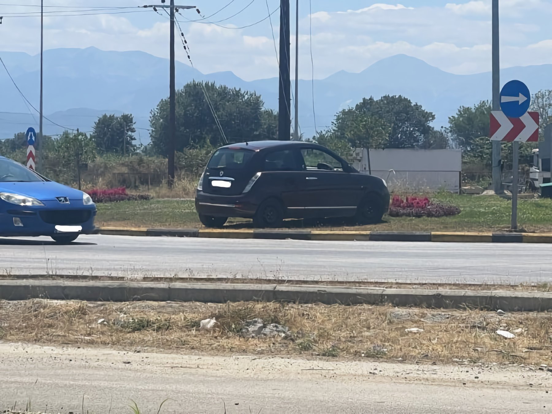 Χαλαρός οδηγός «καβάλησε» τον κόμβο Μεγαλοχωρίου - ONLARISSA.GR Νέα ...