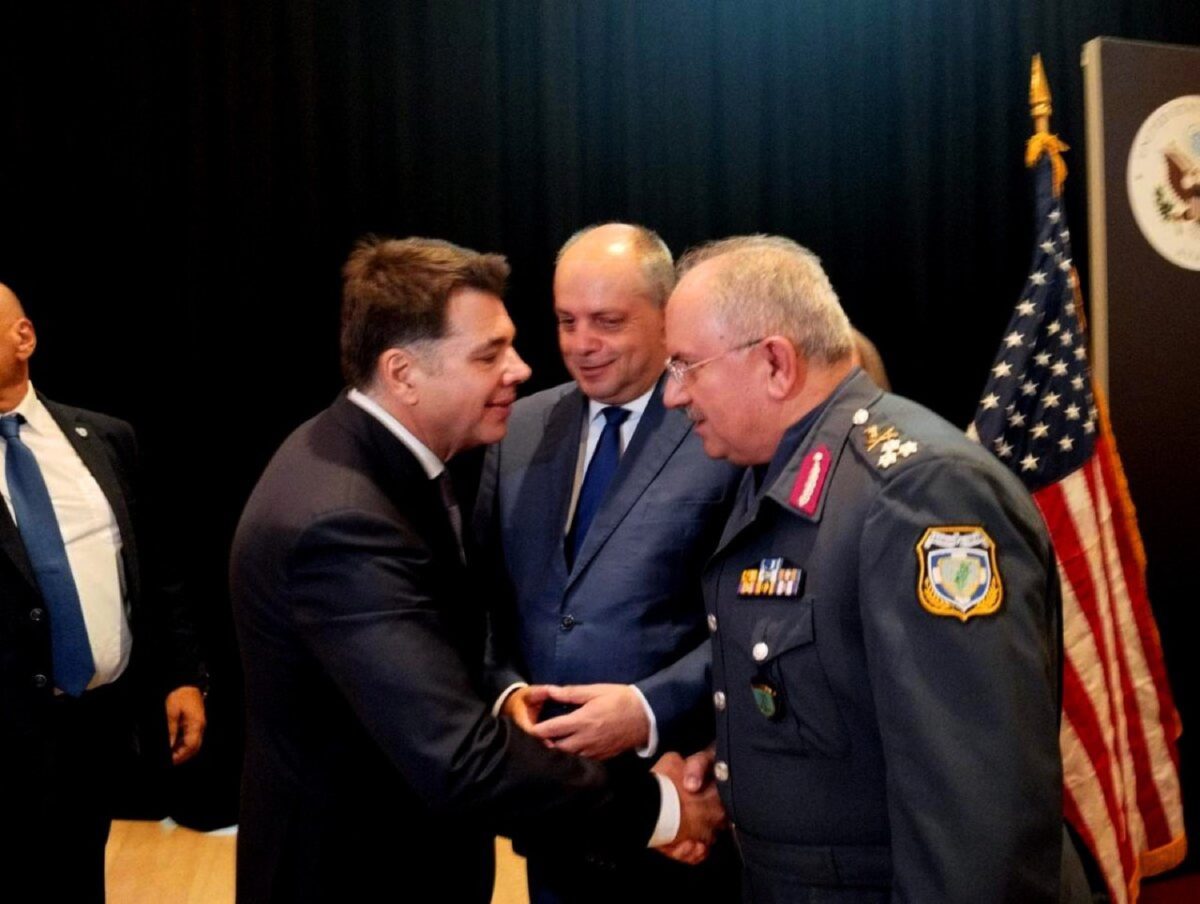 Στην εκδήλωση της Αμερικανικής Πρεσβείας ο Καπετάνος: «Στο καλύτερο ...