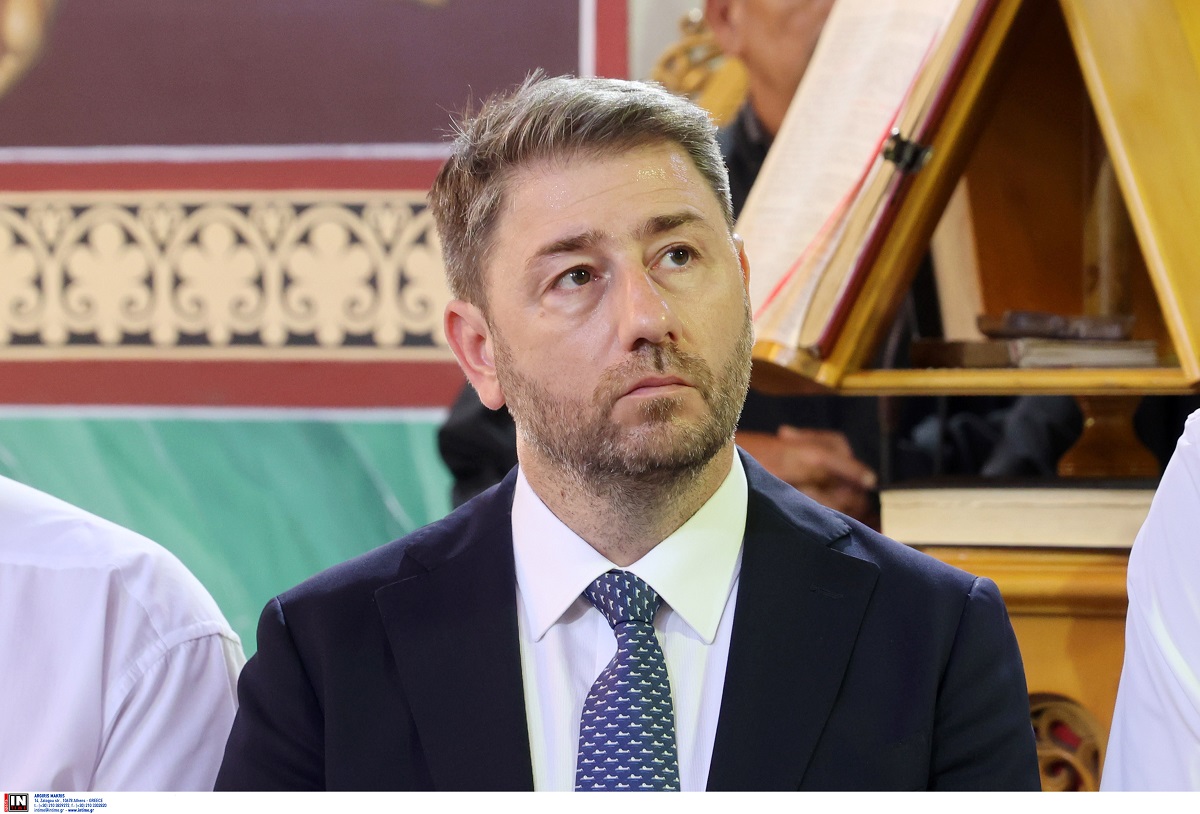 Την «θλίψη του για τον θάνατο του σπουδαίου συνθέτη μας, Μίμη Πλέσσα ...