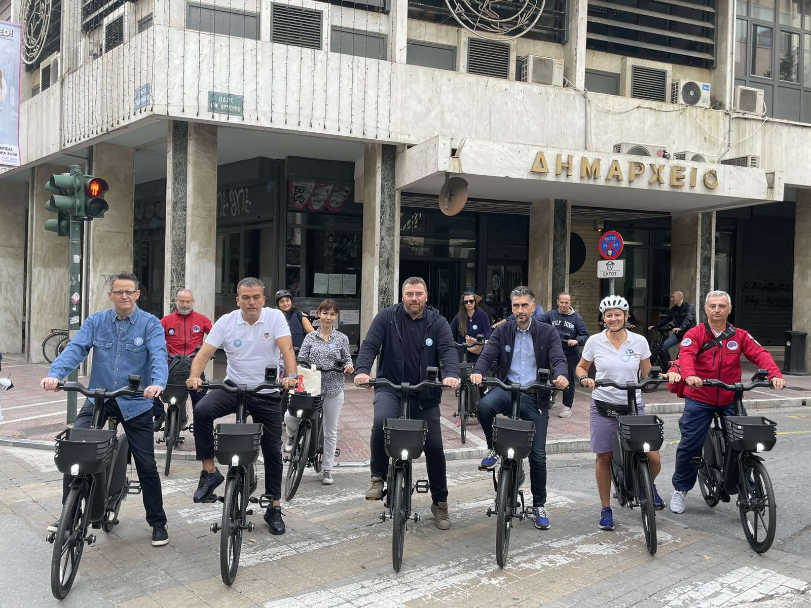 Λαρισαίοι περιηγήθηκαν στην πόλη με τα κοινόχρηστα ποδήλατα – Ο Θ ...