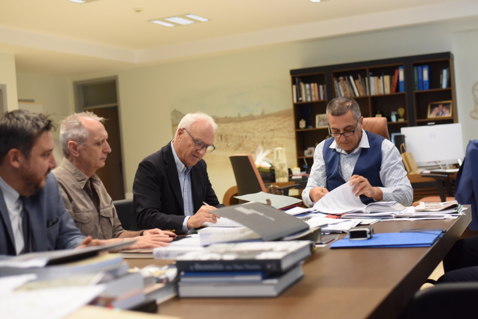 «Έπεσαν» οι υπογραφές για τη νέα πτέρυγα του Γενικού Νοσοκομείου ...