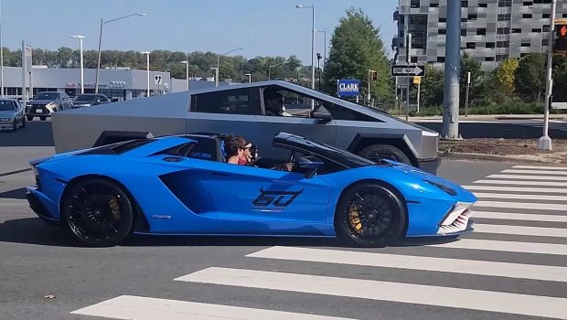 Viral: Κόντρα μεταξύ Cybertruck και Lamborghini «χαρίζει» δικογραφίες ...