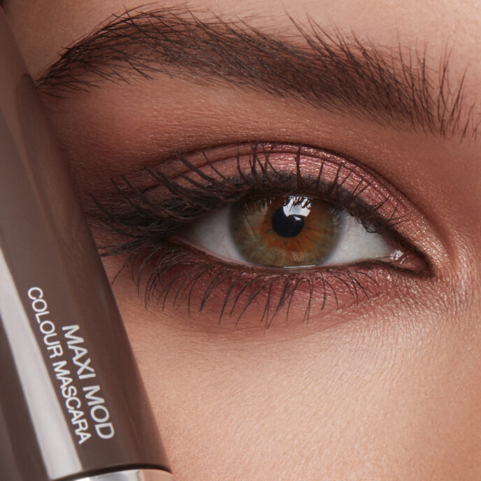 Το νέο Maxi Mod Look: Μια νέα δημιουργική καμπάνια της Kiko Milano σε ...