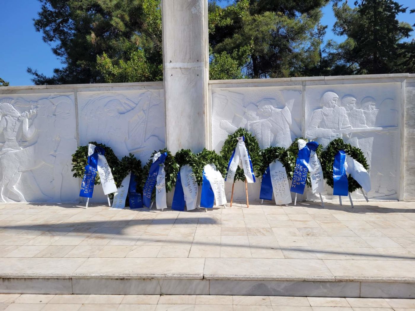 Εορτασμός Επετείου της Εθνικής Αντίστασης στο Ηρώο Πεσόντων της Λάρισας ...