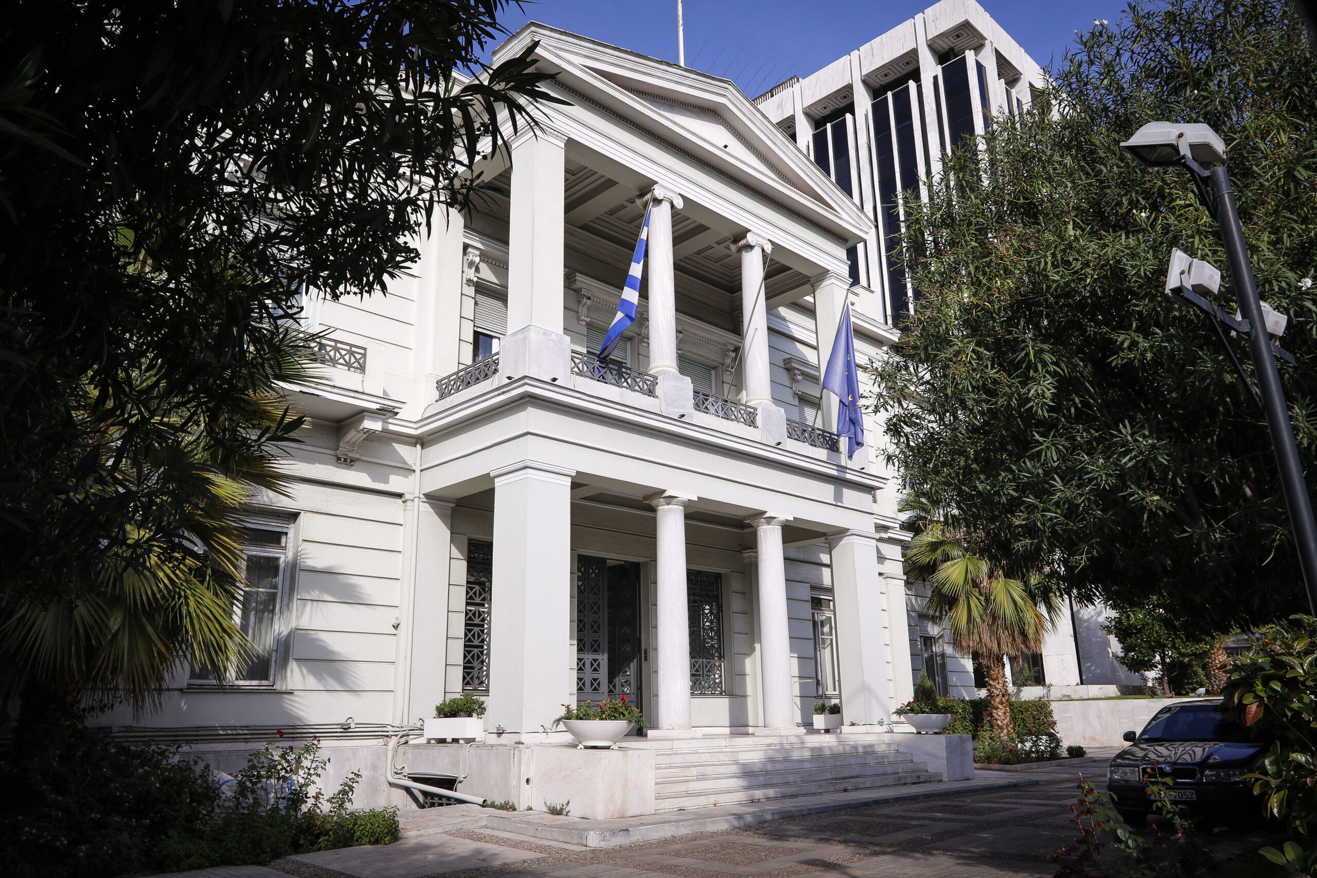 Υπουργείο Εξωτερικών: Ολοκληρώθηκε η επιχείρηση επαναπατρισμού Ελλήνων ...