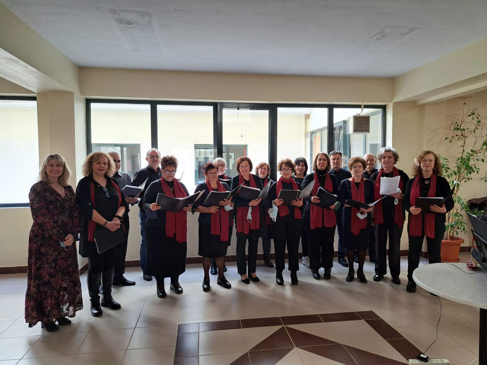 Η Μικτή Χορωδία τραγουδά στο Ιπποκράτειο Θεραπευτήριο – ONLARISSA.GR ...