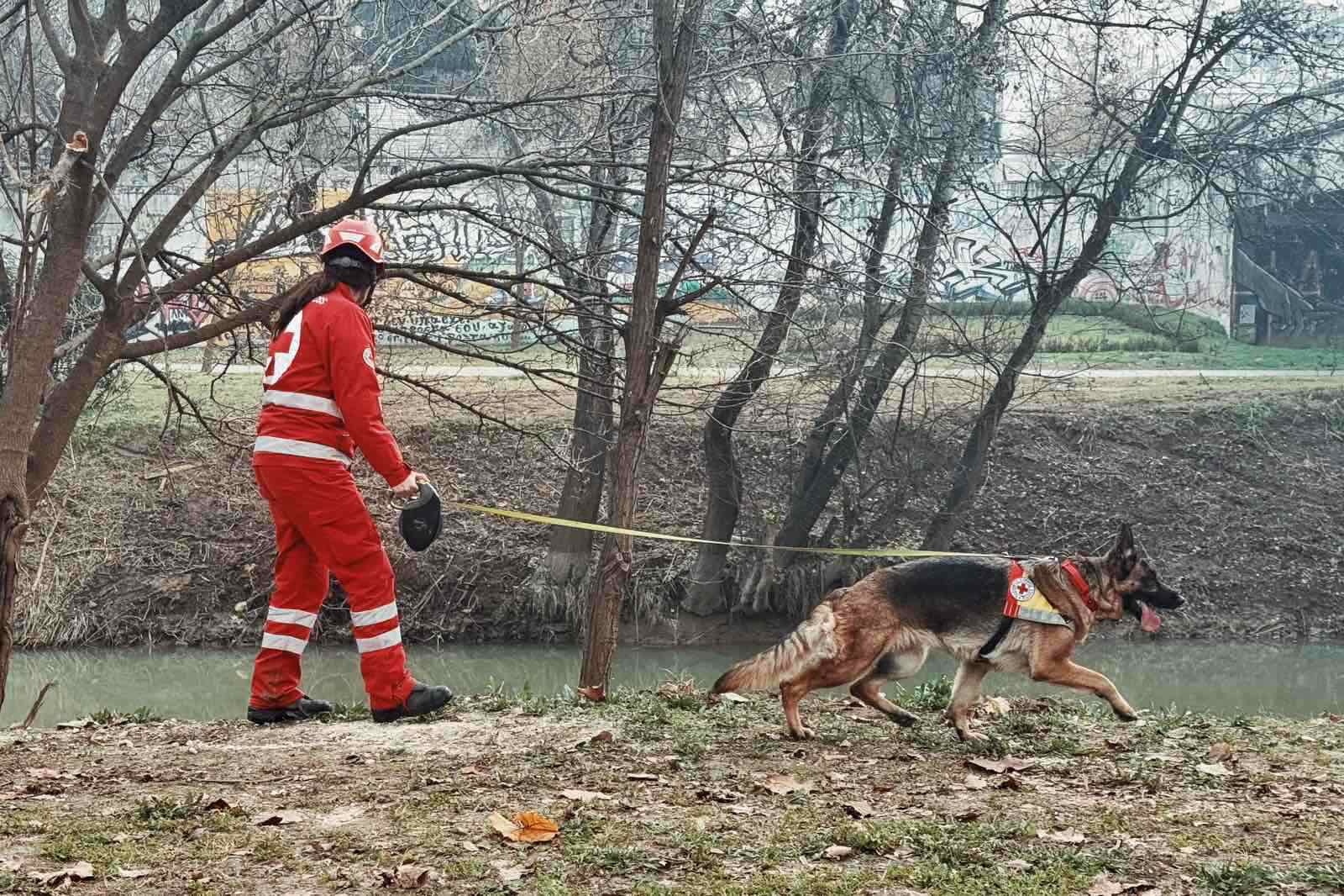 Ο Ελληνικός Ερυθρός Σταυρός συνεχίζει με αμείωτο ρυθμό τις έρευνες στον ...