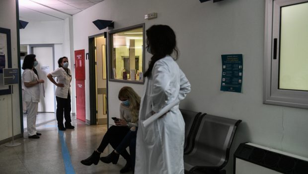 Κρούσμα μεταπνευμονοϊού στη ΜΕΘ του «Αττικόν» – ONLARISSA.GR Νέα ...
