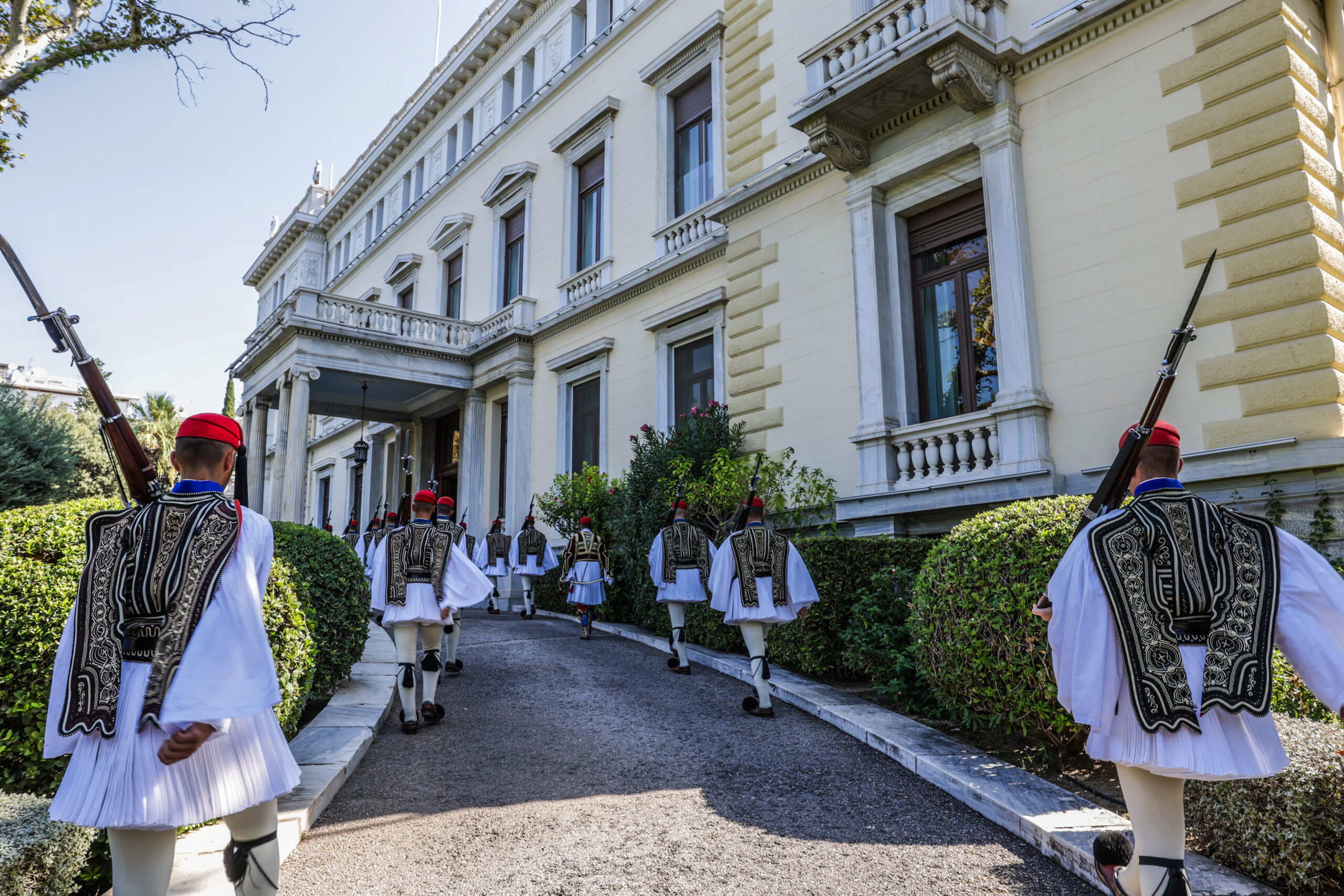 Αντίστροφη μέτρηση για την Προεδρία της Δημοκρατίας: Το τετ α τετ ...
